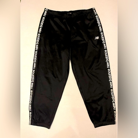New Balance | Pants & Jumpsuits | Nwot New Balance Relentless ...